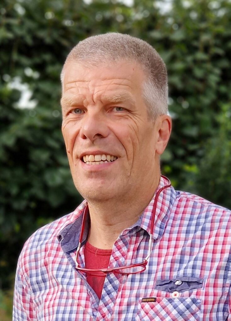 Contact - Vergunningverlening.nl - Zorgvuldig, tijdig en vakkundig